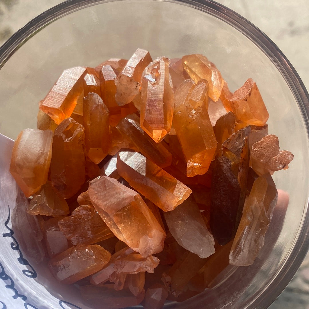 Tangerine Quartz small – Mountain Mineral Market